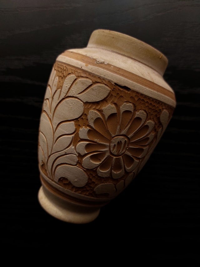 Creating Your Own DIY Urn - Cremation Services Barrington, IL